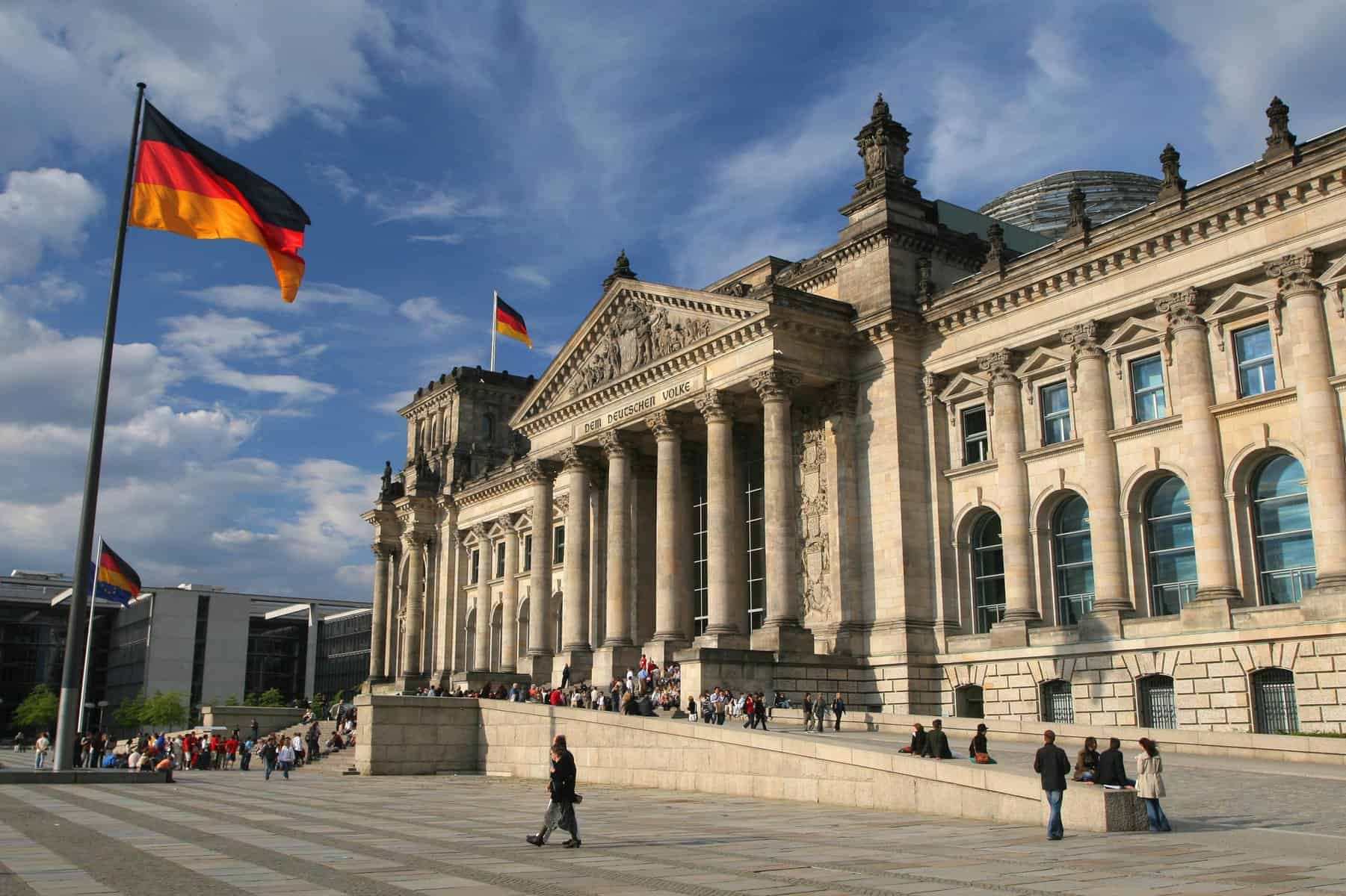 Best Way To Learn German: 9 Top Activities, Resources + Tips
