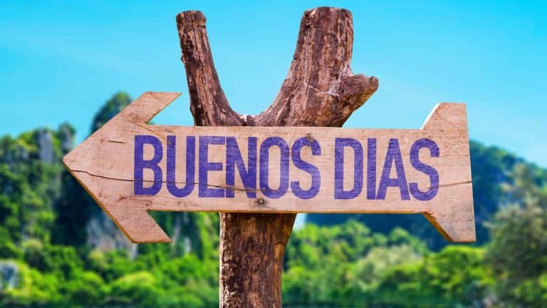 28 Ways To Say Hello In Spanish (Formal & Informal)